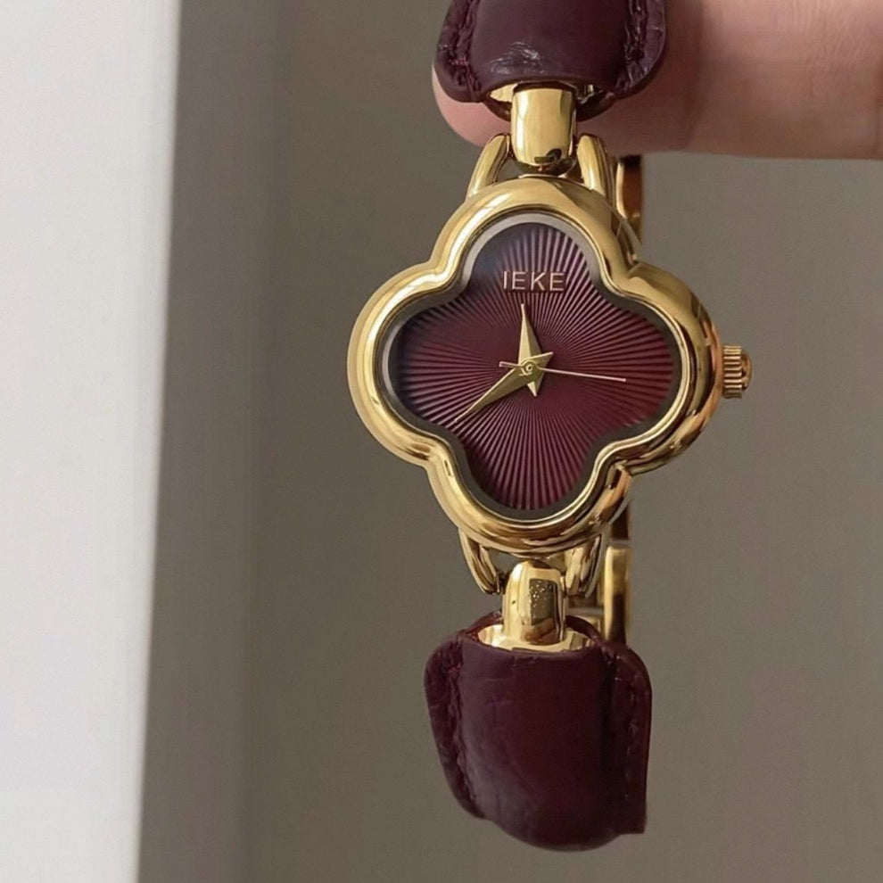 IEKE Clover-Shaped Gold Women's Watch – টংink